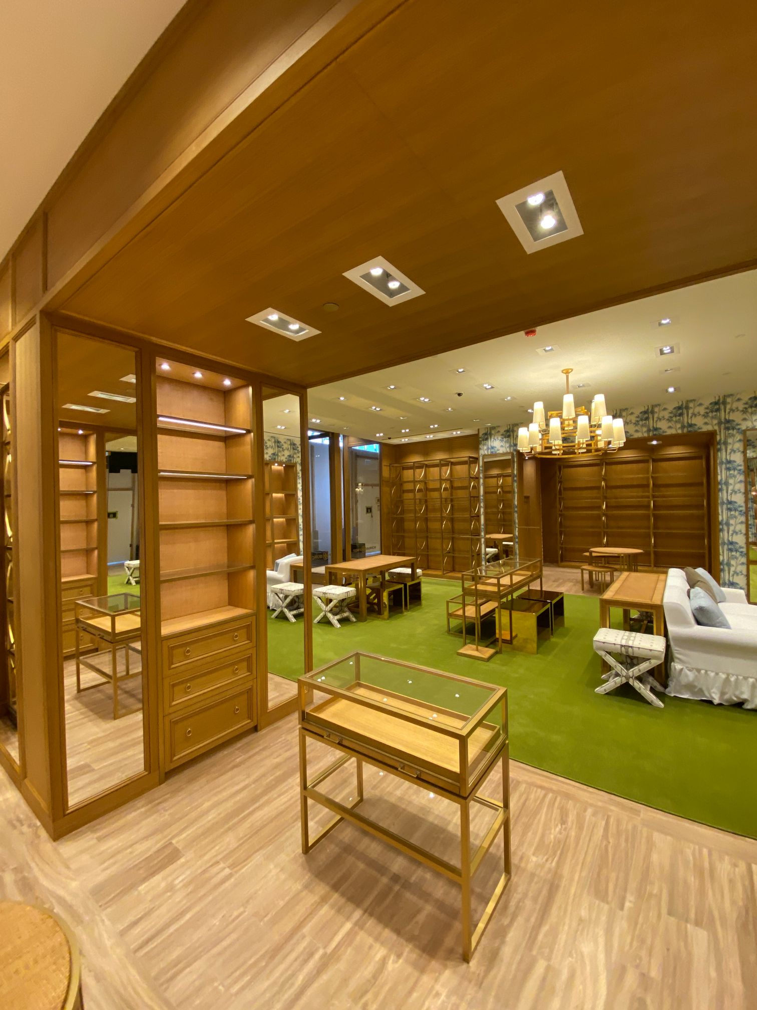 Tory Burch - McCredie